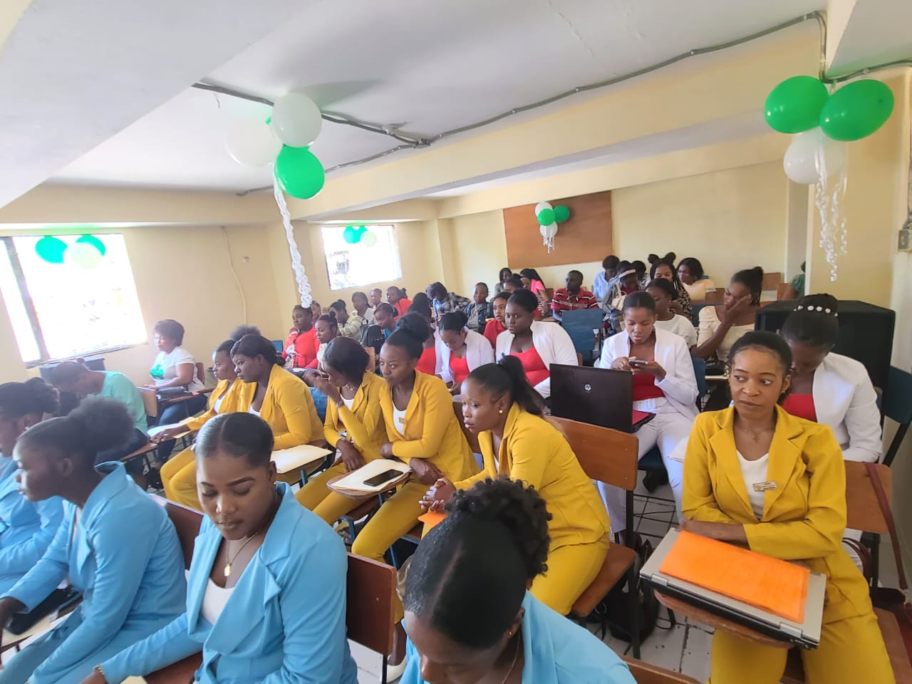 Soutenance de mémoire à l'université Saint François d'Assise d'Haïti ...
